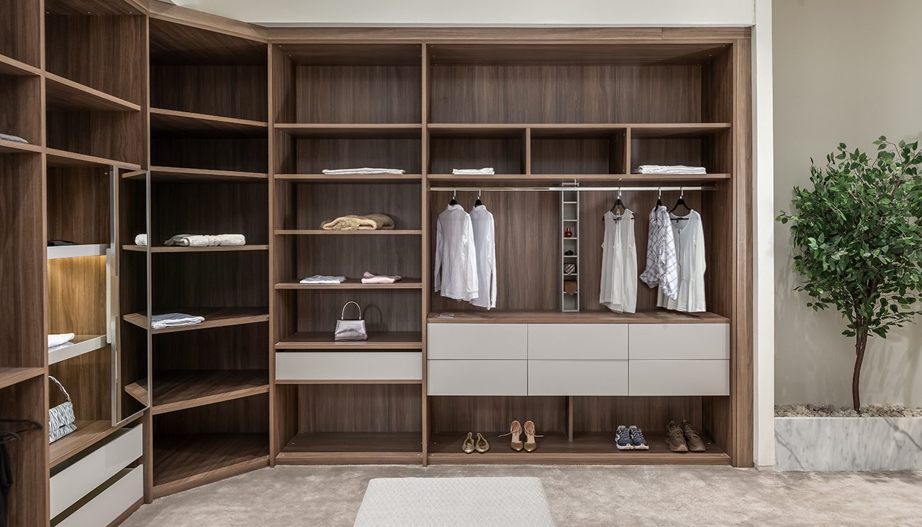 Rock Dressing – La Roche Furniture